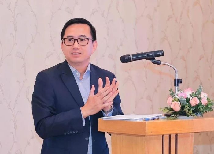 Ambassador Tran Duc Binh, Director of the ASEAN Department at the ...