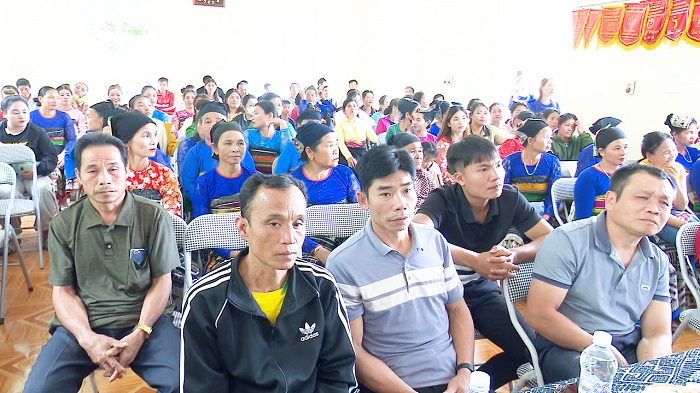 Hội LHPN huyện Quan Sơn triển khai thực hiện Dự án 8 tại bản Cha Khót ...